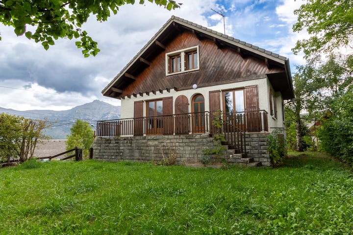 Chalet Edelweiss - Station Ski Accessible à Pied - Saint-Léger-les-Mélèzes