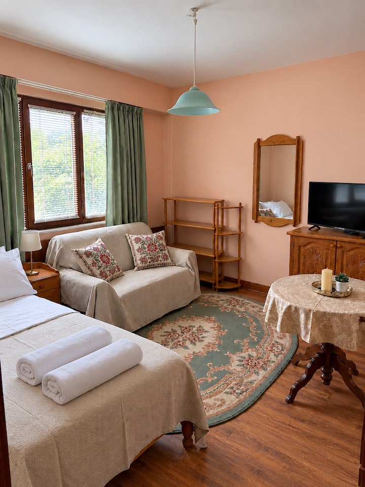 Cozy Flat In Izgrev - Burgas