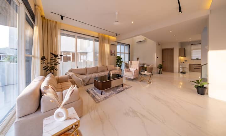 The Maple Grove | Private Pool & Luxe Stay - Lonavla