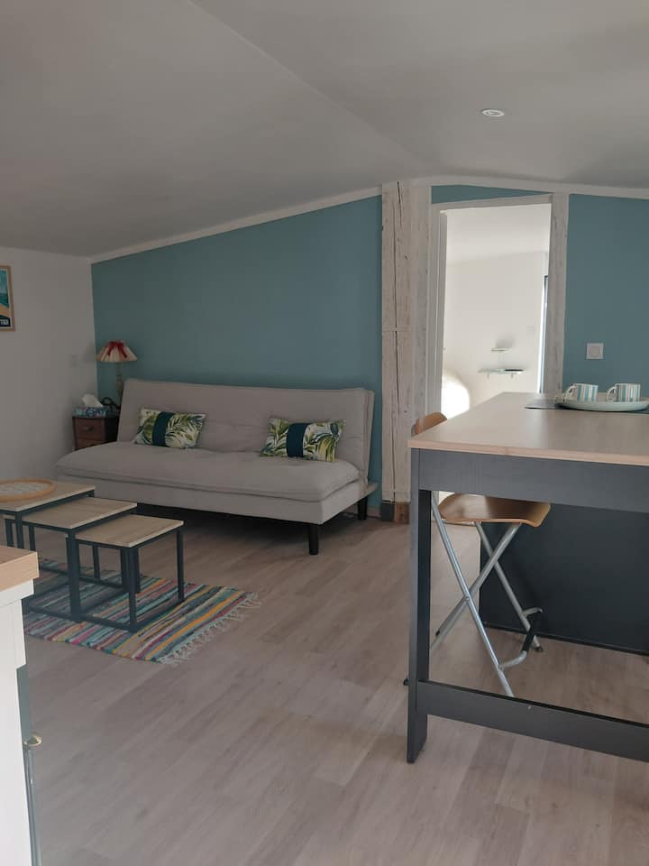Maisonnette Cosy Au Calme Dans Un Jardin - Figeac
