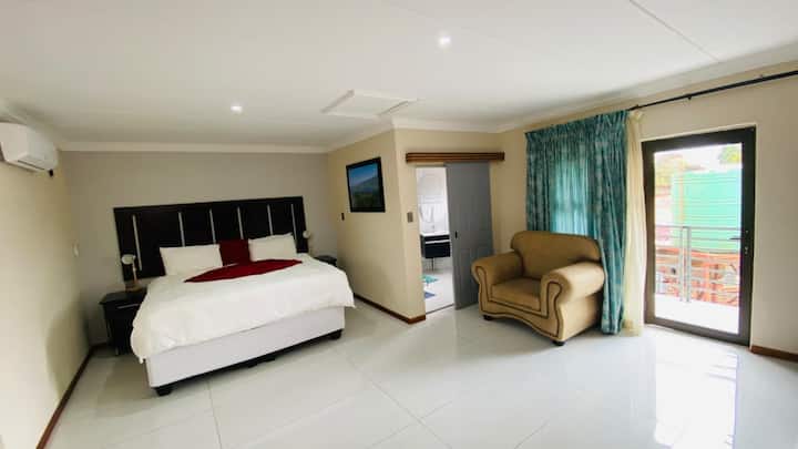 Luxury Room 9 At Rs Gardens - Thohoyandou