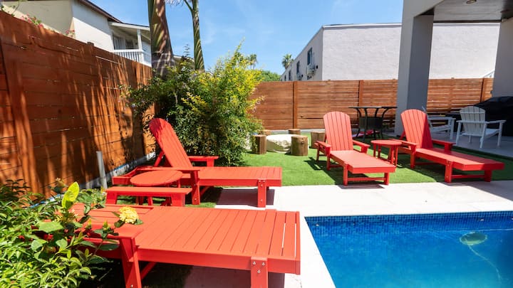 Pool Townhome 250 Steps To Beach - South Padre Island, TX