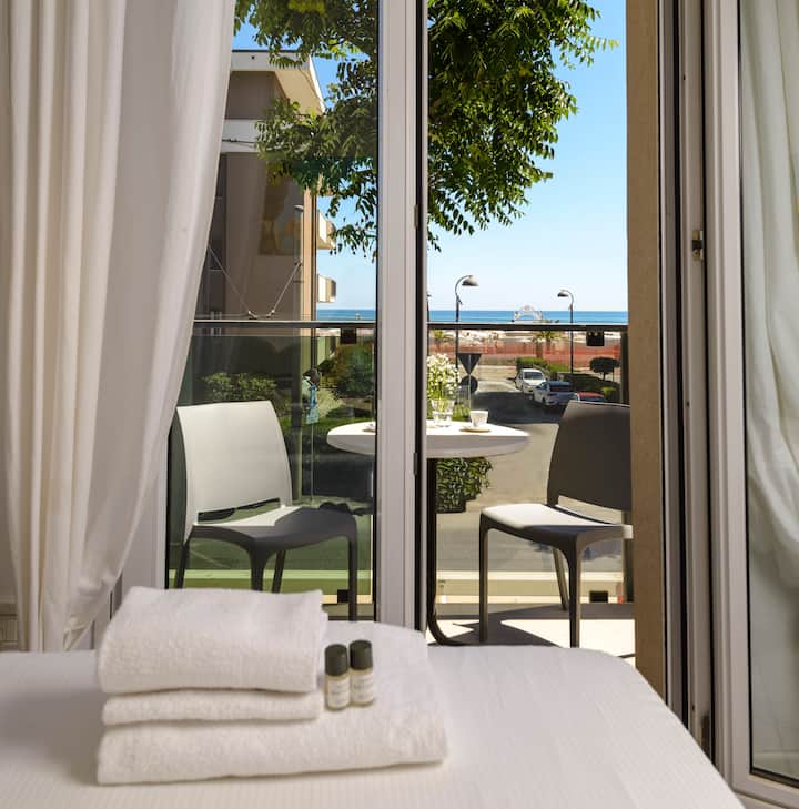 Residence Royal A Due Passi Dal Mare - Rimini