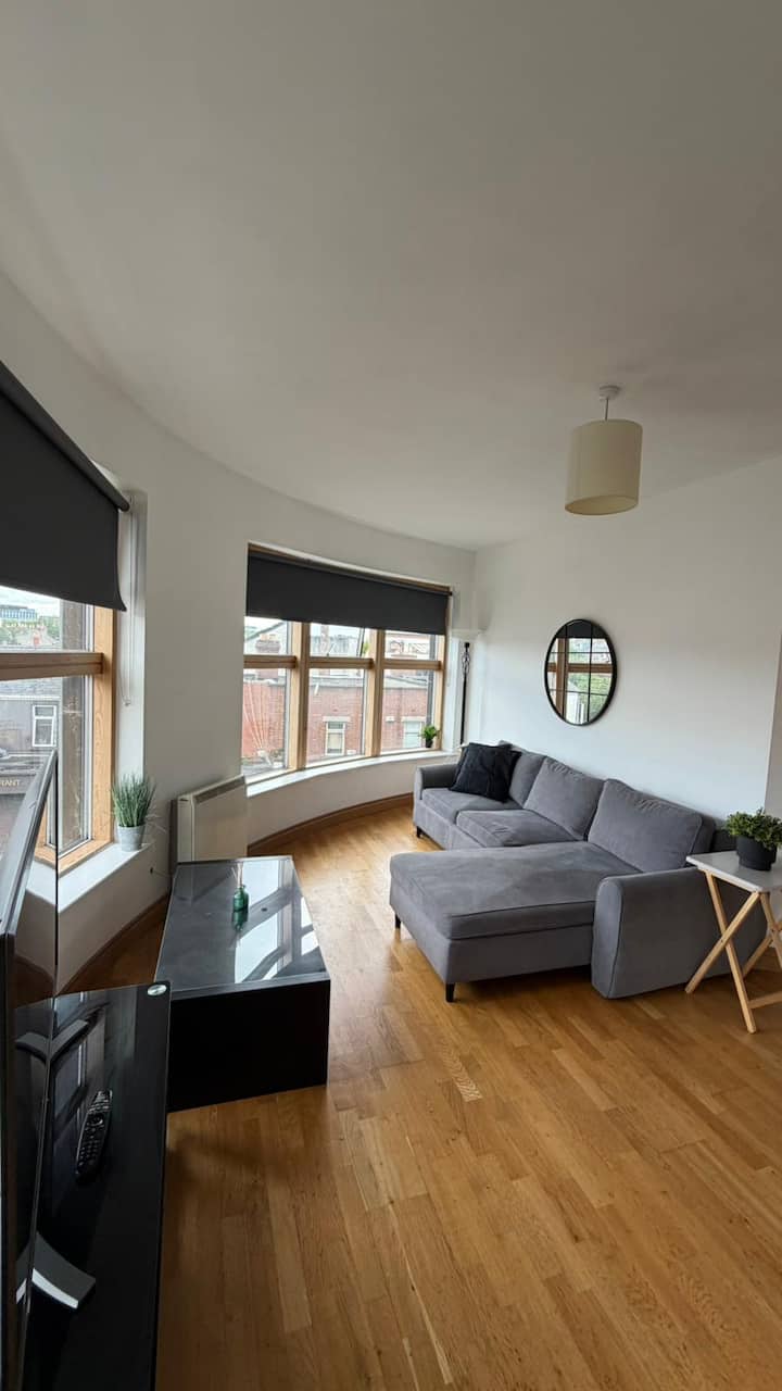 Urban Vibe In D8: Stylish 2br/2bath In City Centre - Dublin