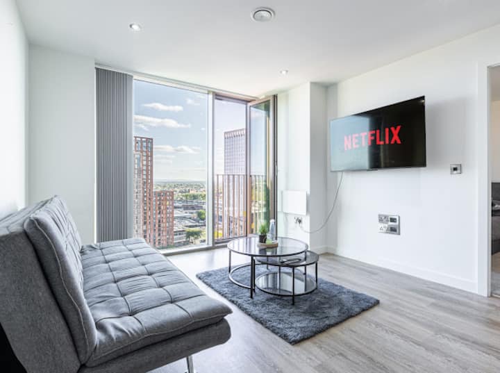 Stylish City Centre Apartment - Piccadilly Station - Manchester