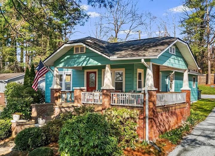 Apple Blossom Bungalow -Bike Ride To Ecusta Trail - Hendersonville, NC