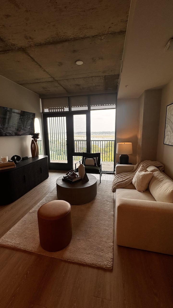 Luxury Young Professional Housing - Arlington, VA