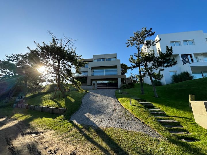 Casa En Pinamar Norte A Una Cuadra De La Playa - Pinamar