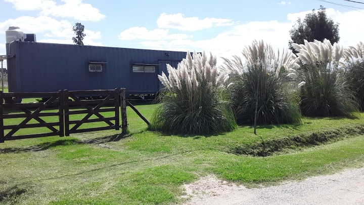 Tranquilidad Absoluta: Container Con Parque - 梅塞德斯