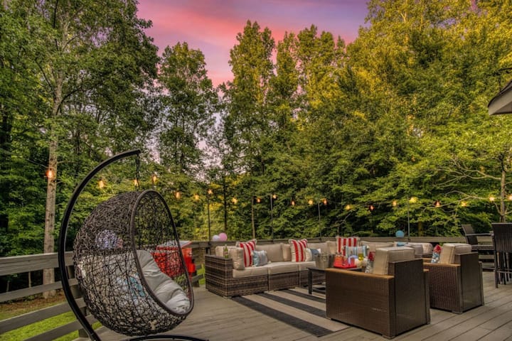 7br Jamestown Oasis - Hot Tub And Games - Greensboro, NC