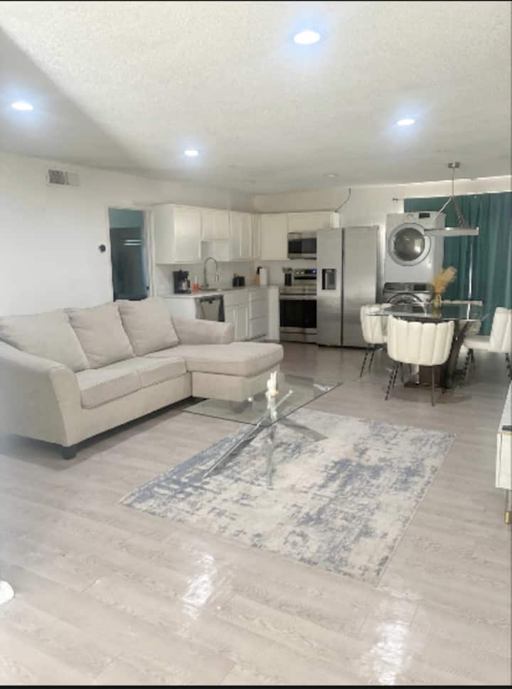 Affordable Apartment Near Fremont - Las Vegas, NV