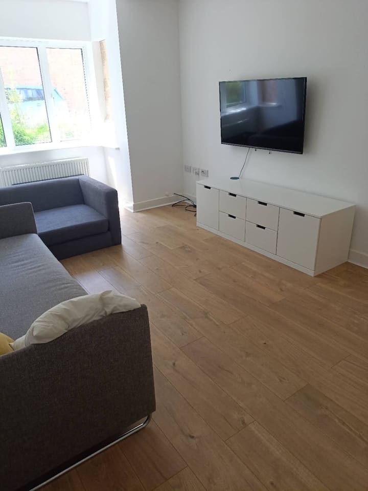 Canterbury Cricket House 4 Bedrooms & Free Parking - Canterbury