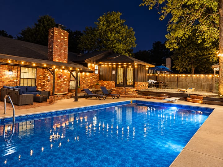 Villa Havana | Pool, Games & Family Fun - Oklahoma City, OK