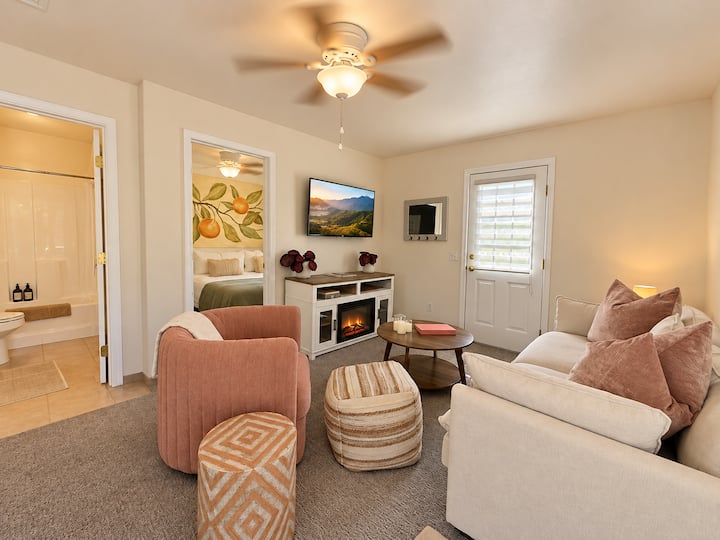 Pixie And Orchard Cottages - Sleeps 7 - Ojai, CA