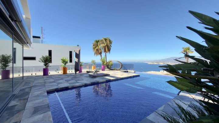 Luxury Escape With Sea Views - Altea