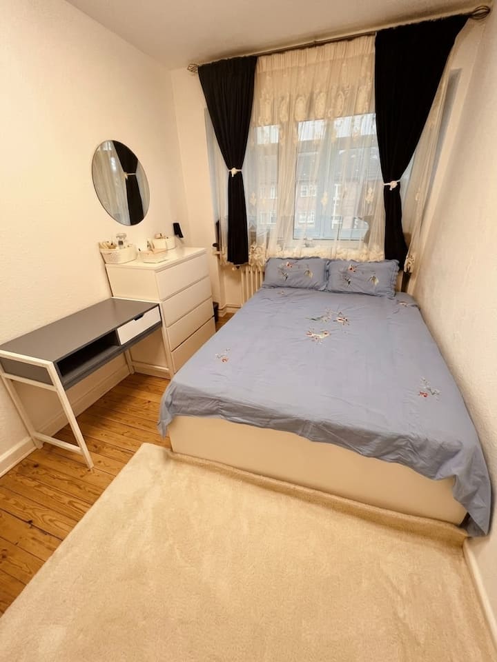 Möbliertes Zimmer Nah Von Fh & Hafen - Kiel