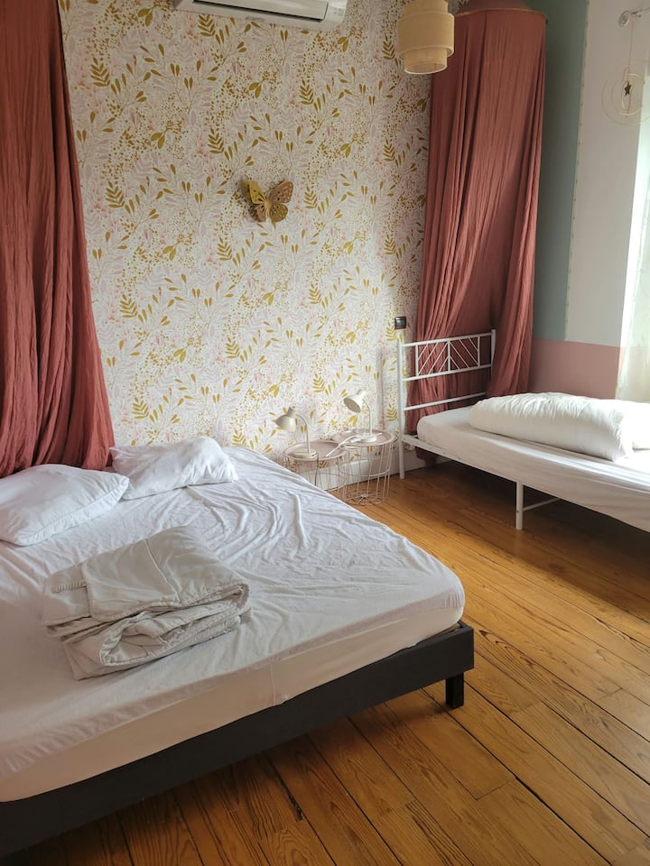 Chambre Rose Travailleur - Saint-Marcellin