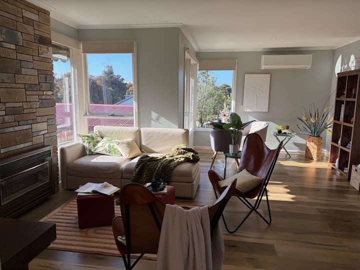 Renovated Coastal Stay | Beach & Shops - Frankston