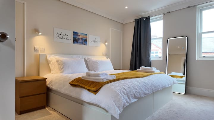 Windsor Courtyard | Cosy Windsor Escape - Windsor