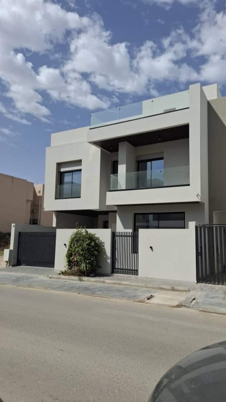 Luxury Villa In Al Andalus Tripoli - 리비아