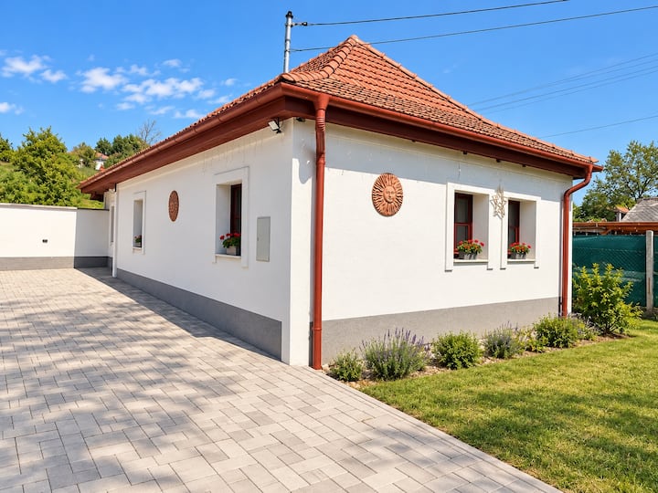 Holdfény Vendégház - Tokaj
