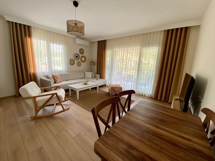 Marmaris/söğüt
Sezonluk-aylık-yıllık Kiralık 1+1 - Turquía
