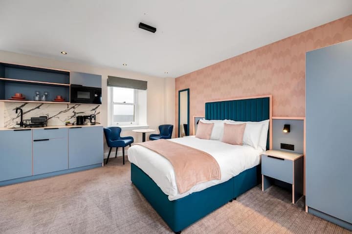 Executive Sea View Suite @ The View By Bide Hotels - Thurso