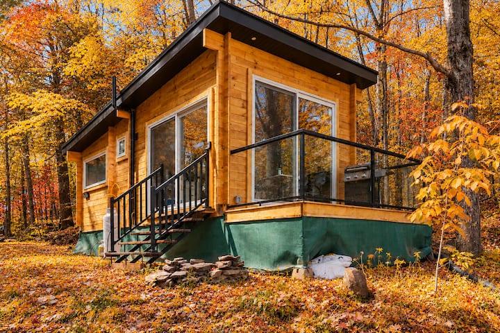 107 | Cozy Forest Trailer By The Lake - Parry Sound