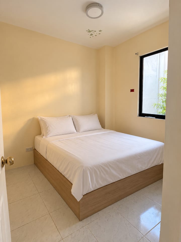 The Good Habit Homestay- 2 Bedroom Flat Upto 8 Pax - Iloilo City
