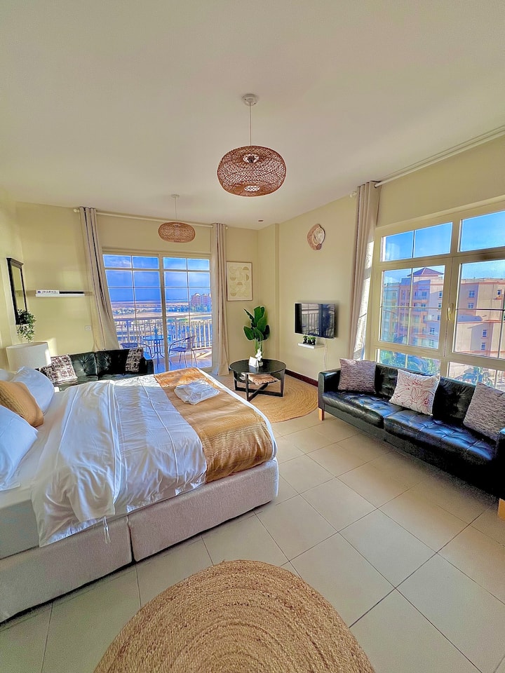 Marina Sky Studio | Front Sea View - Saudi Arabia