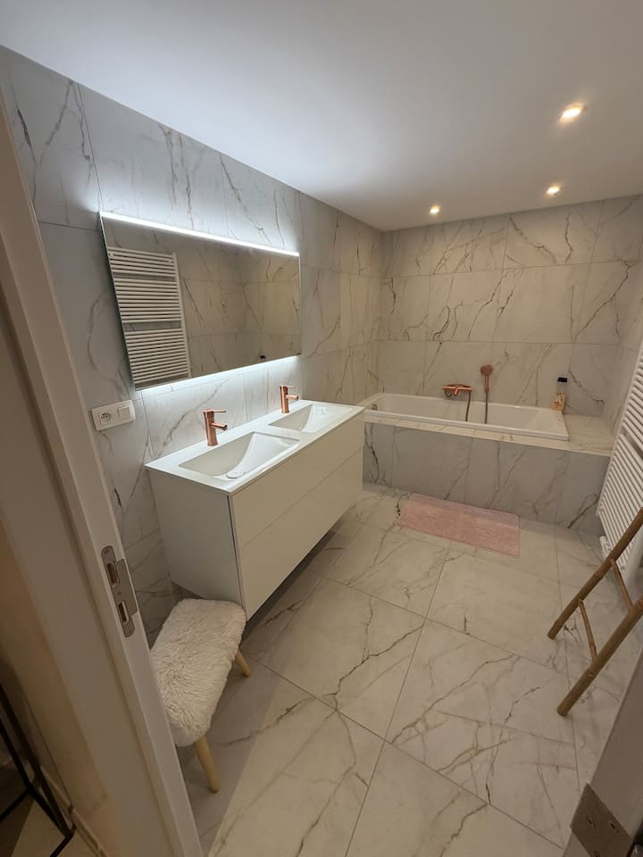 Moderne Duplex Met Airco & Gratis Parking - Kortrijk