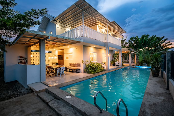 Hacienda Maria Farm Resort | Private Pool Villa - Pozorrubio
