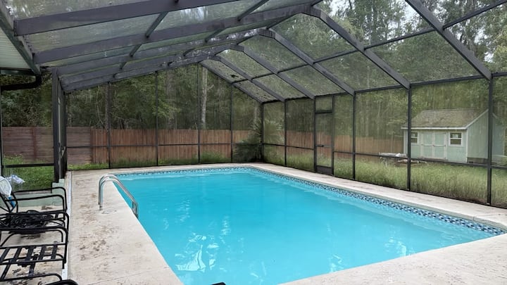 Wooded Nw Retreat | 10 Min To Uf & Shands - Gainesville, FL