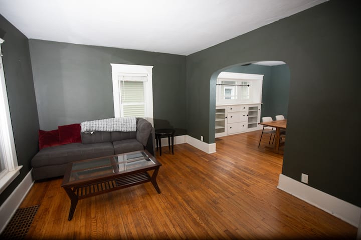 Bungalow On Leslie - East Lansing, MI