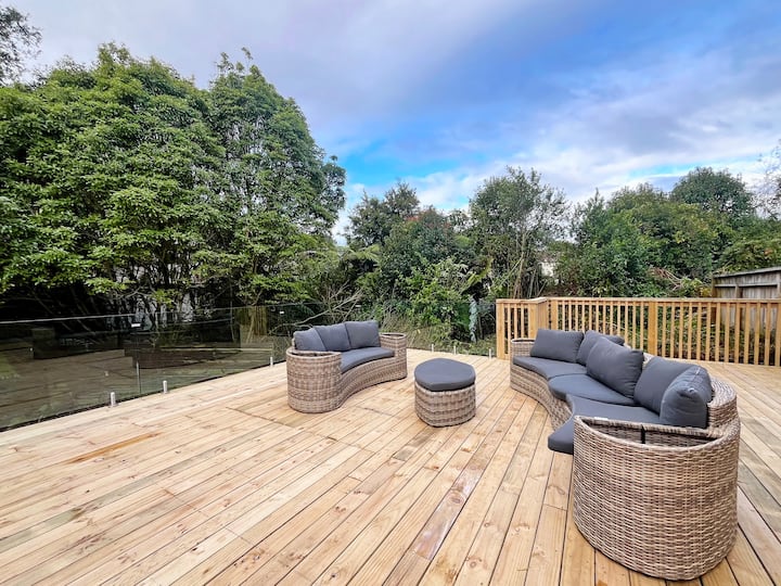 Family House In New Lynn - Auckland