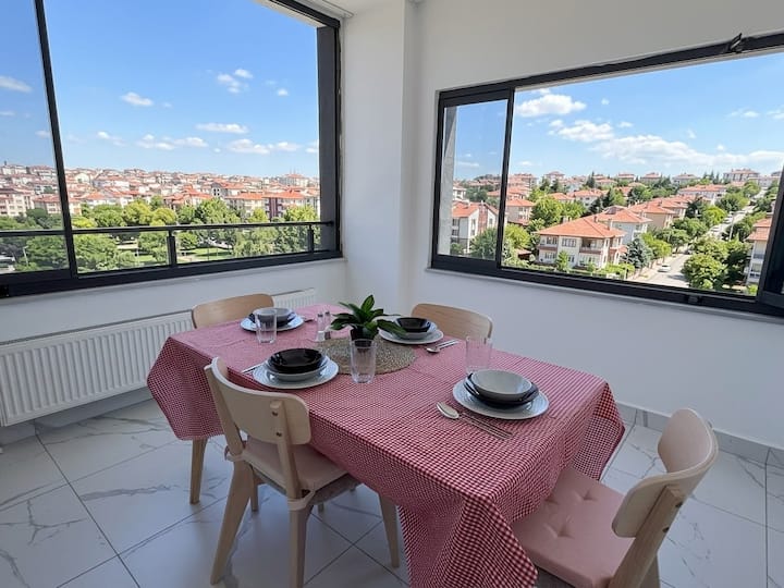 Metro Yanı Ferah 2+1 Balkonlu Daire - Ankara