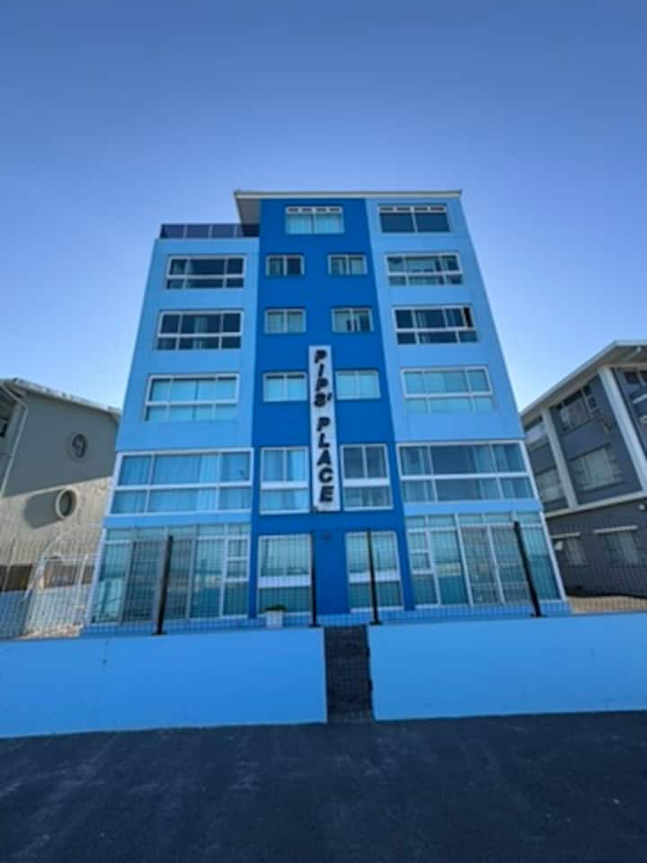 303 Pip's Place - Somerset West