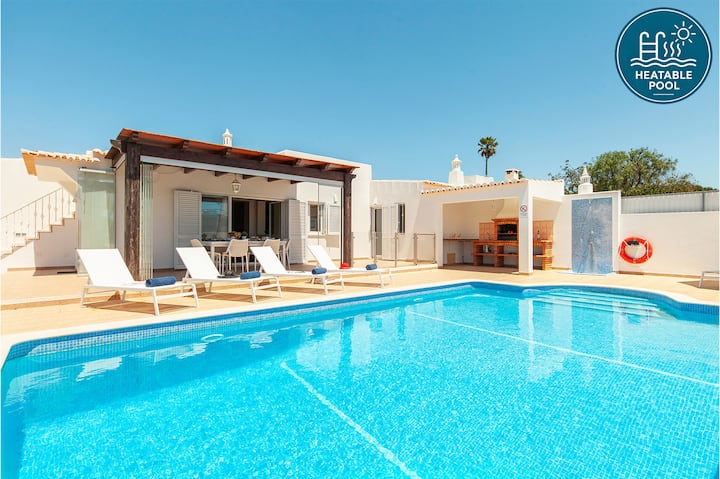 Cozy Villa With Heatable Pool And Bbq - Carvoeiro