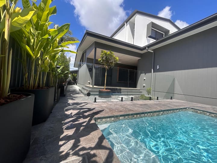 Coastside Hideaway - Hervey Bay