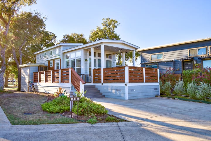 The Bluebonnet Bungalow With Resort Access - Austin