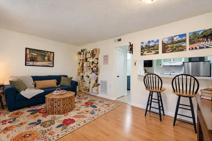 The Nook At Duke Tower: Cozy Durham Retreat - Durham, NC