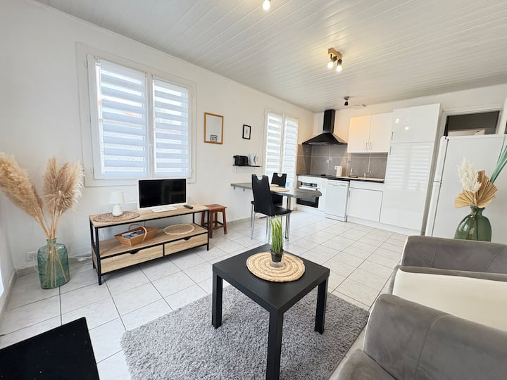 Petite Maison 2 Couchages Avec Terrasse Et Parking - Les Mathes