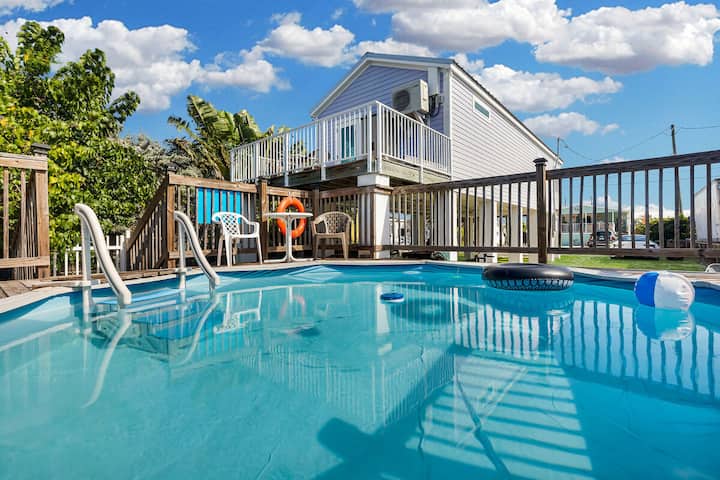 83 Degrees By The Sea: Private Pool, Marathon - Marathon, FL