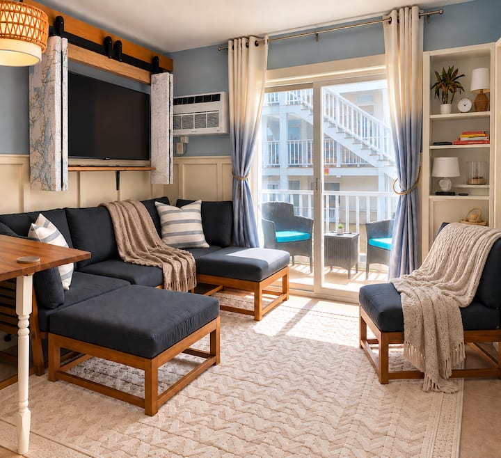 The Nautical Surfer's Studio - Steps To Beach - Hampton, NH