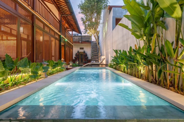 Brand-new 110m² Flat With Pool In Ubud's Heart - Ubud