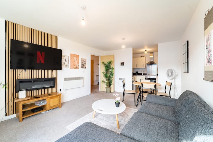 Chinese Haven | 2-bed Apt, Free Parking & Wi-fi - Birmingham