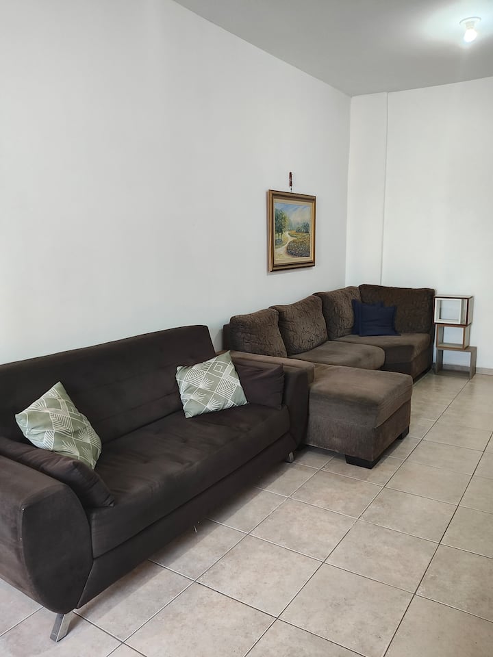 Básico E Espaçoso: Apê 3 Quartos, 90m2! - Araraquara