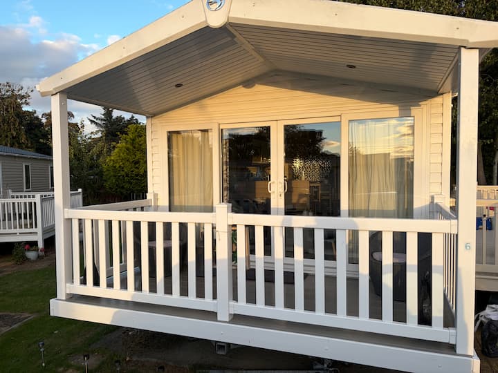Cosy Caravan Carnoustie Place Seton Sands Sleeps 6 - North Berwick