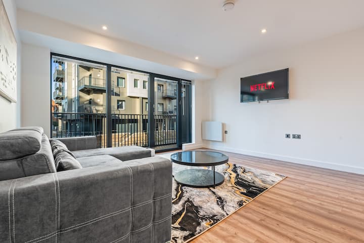 Heathrow Airport Stay 2br Sleeps 6 Near Windsor - Slough