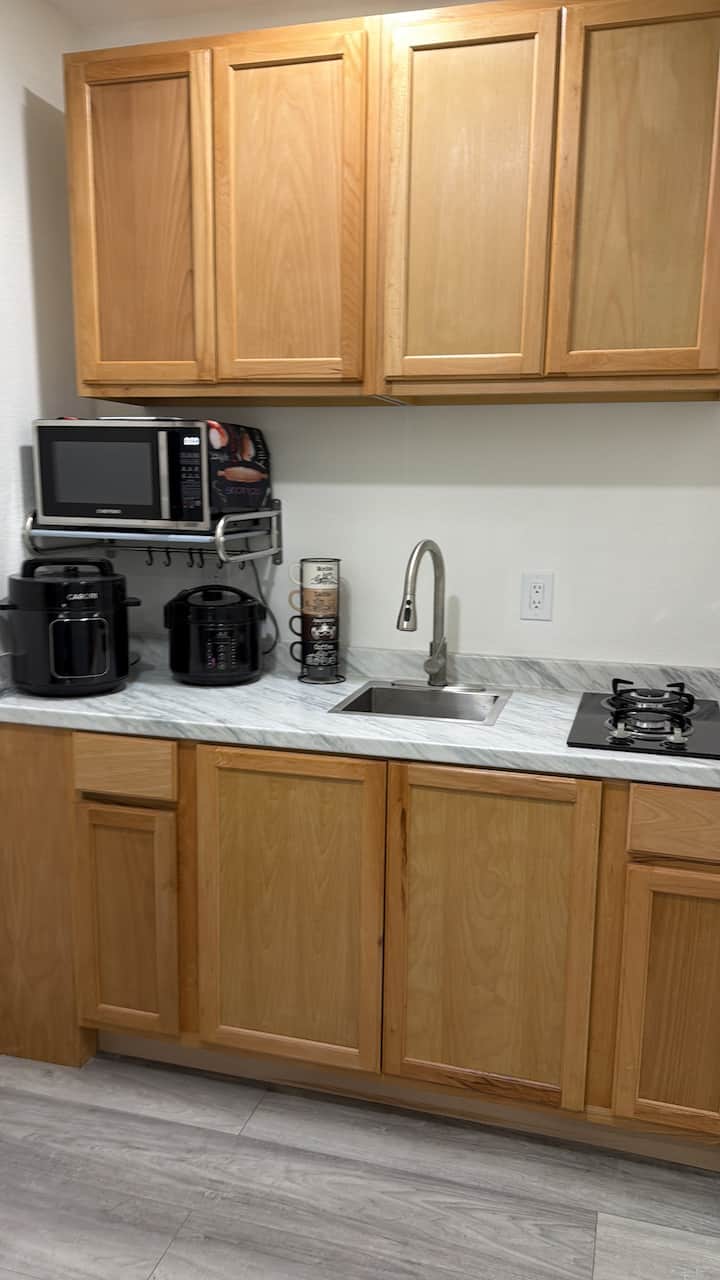 Efficiency Privado Con Entrada Independiente - Spring Hill, FL